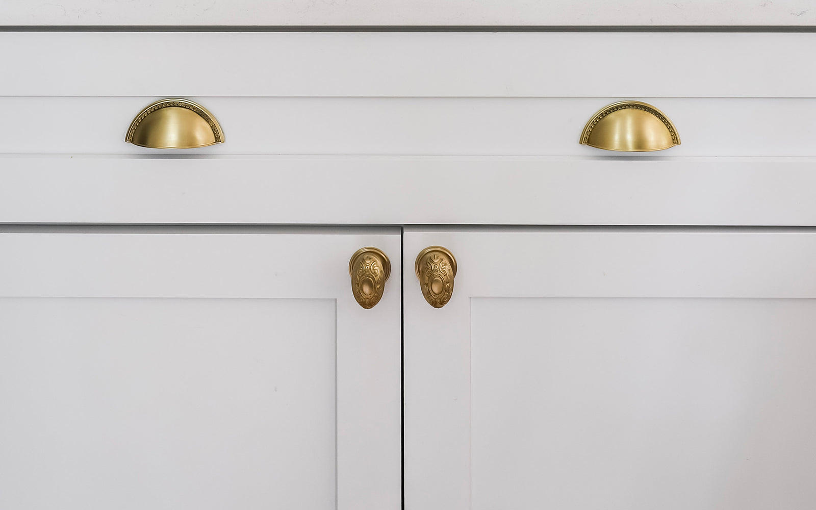A Custom Kitchen With Brass Cabinet Hardware for a Vintage Look ...